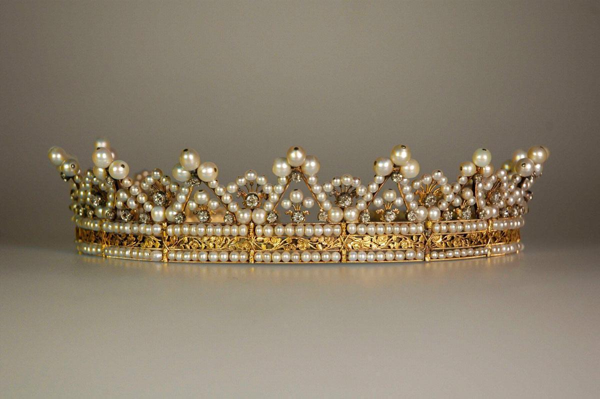 The grand duchess' diadem